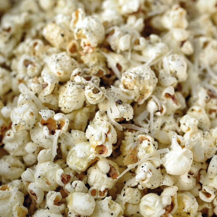 Cacio E Pepe Popcorn (Black Pepper + Parmesan) | The Subversive Table